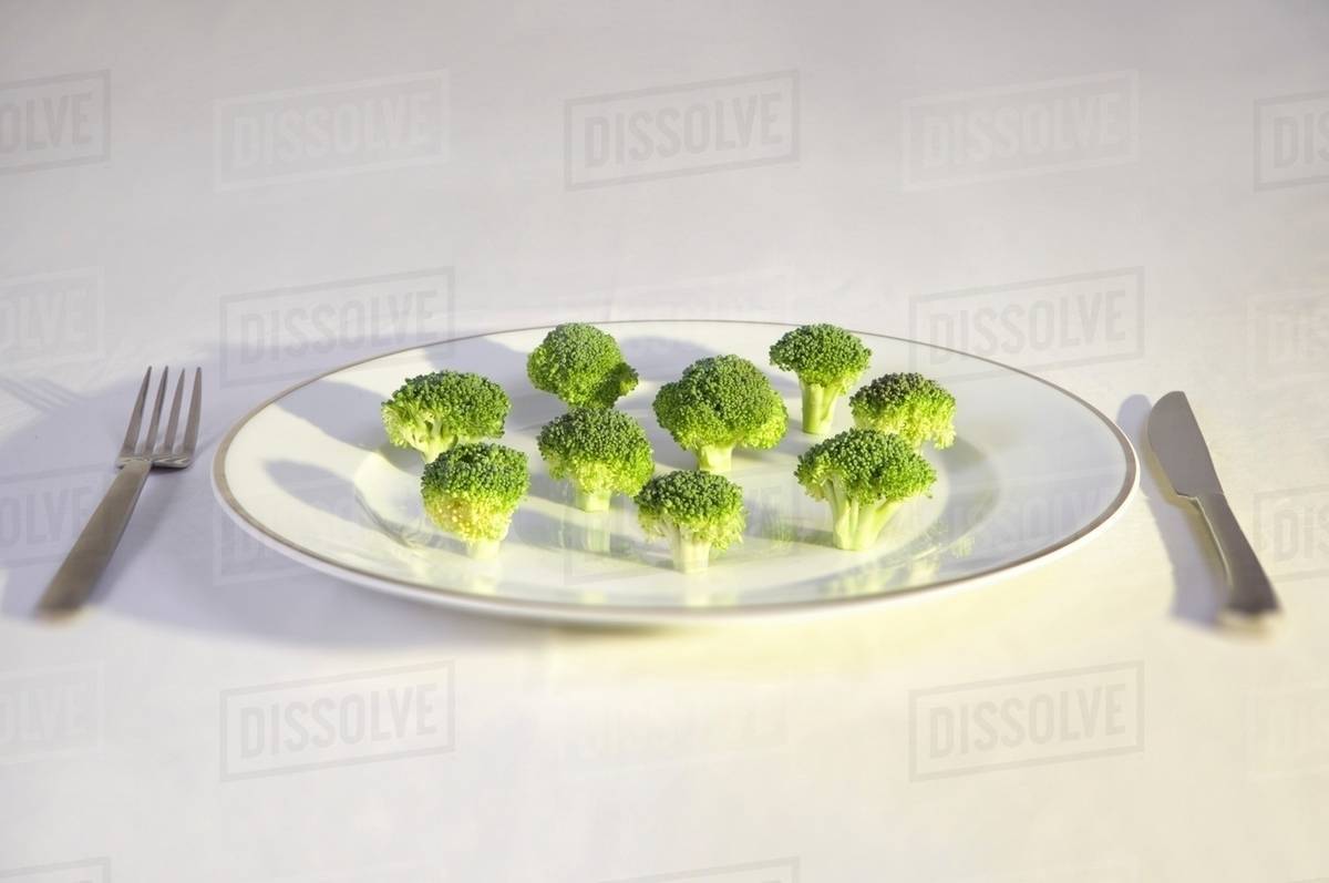 Broccoli on plate - Royalty-free Stock Photo | Dissolve