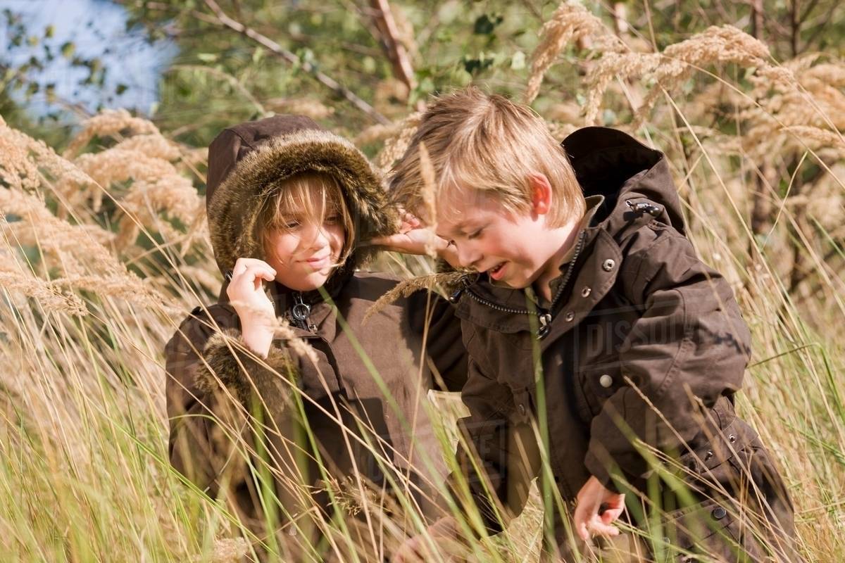 Children in field - Royalty-free Stock Photo | Dissolve