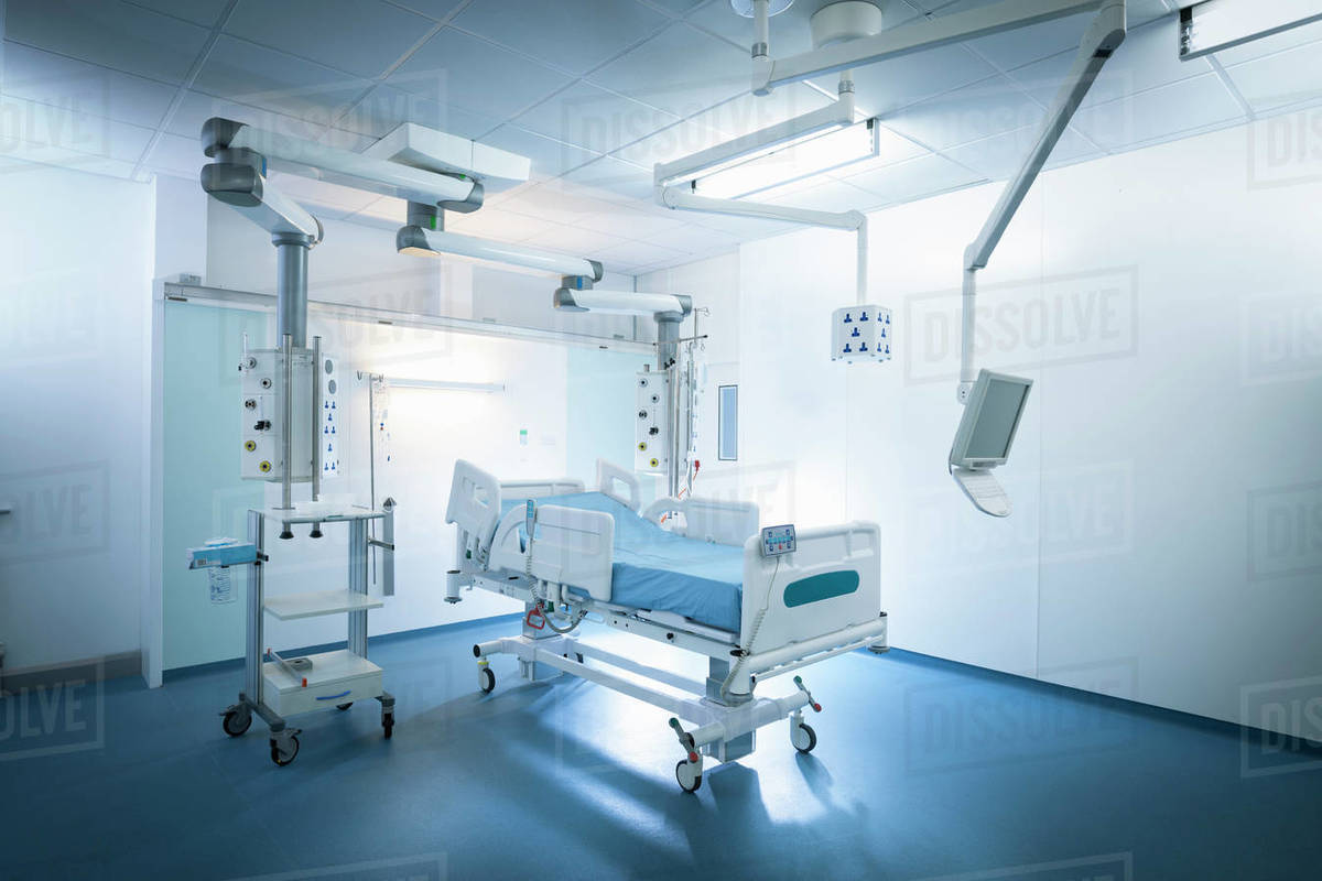 Intensive care unit (ICU) in hospital setting - Royalty-free Stock ...