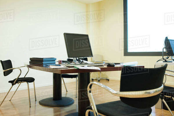 Empty office - Stock Photo - Dissolve