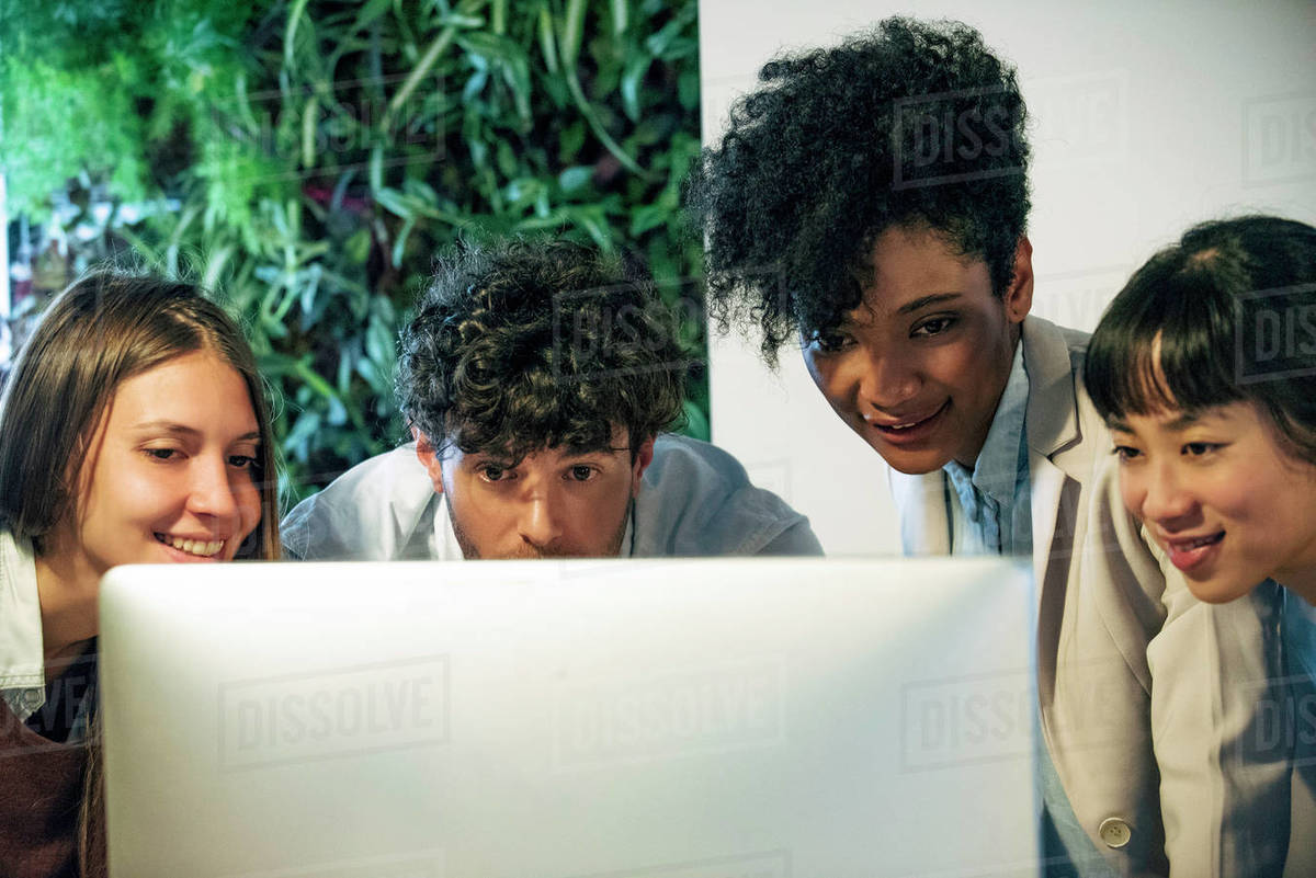 Business people working on computer in office - Royalty-free Stock ...