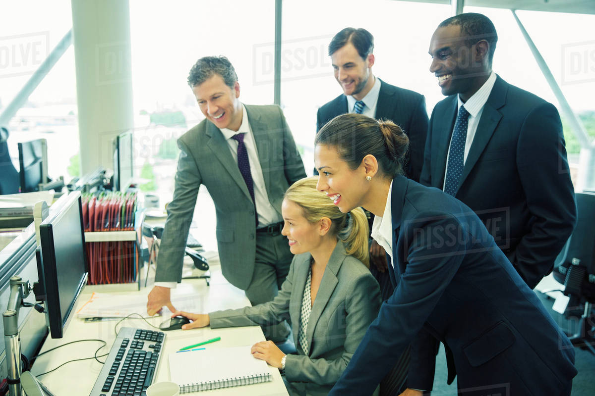 Business people working at computer in office - Royalty-free Stock ...