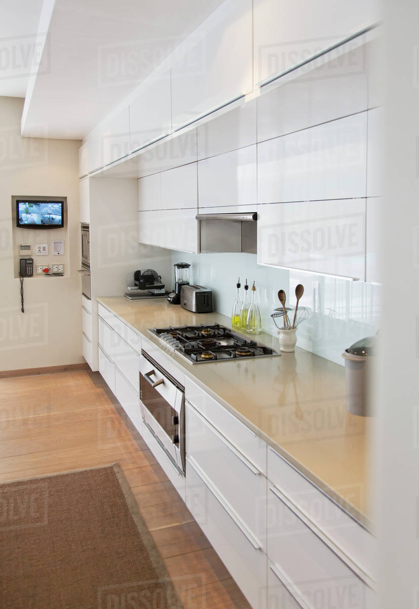 Modern kitchen - Royalty-free Stock Photo | Dissolve