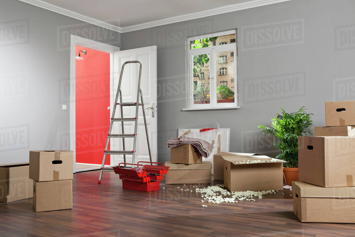 Moving house - Stock Photo - Dissolve